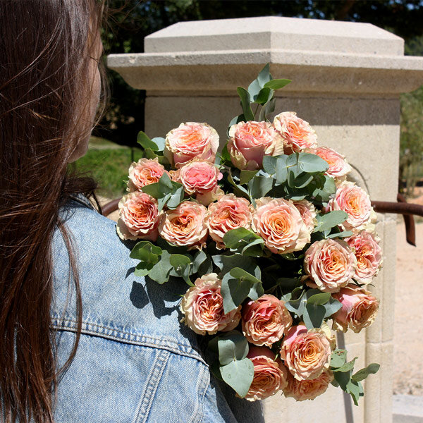 Bouquet de roses "MABELLA" - Livraison Express | Florajet