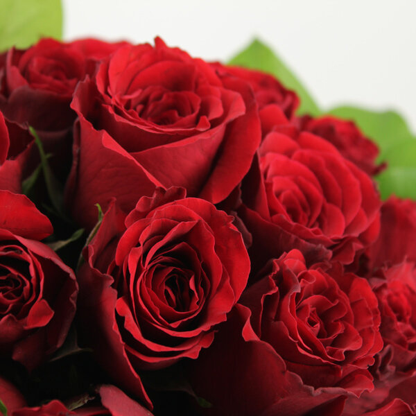 Cadeaux Gourmands "40 ROSES ROUGES + CALENDRIER MAXIM'S" - Livraison ...