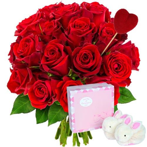 20 Roses Rouges + Coeur Rouge + Coffret de Naissance Rose